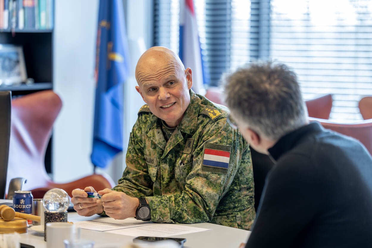 'De klok tikt. We leven in een andere tijd' - Commandovrienden